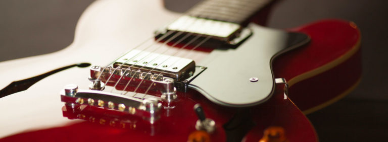How to Choose Guitar Strings | Beginner’s Guide | Yousician