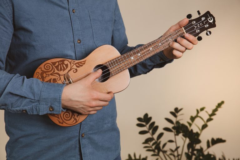 How to Play Ukulele | Learn Ukulele in 8 Steps | Yousician